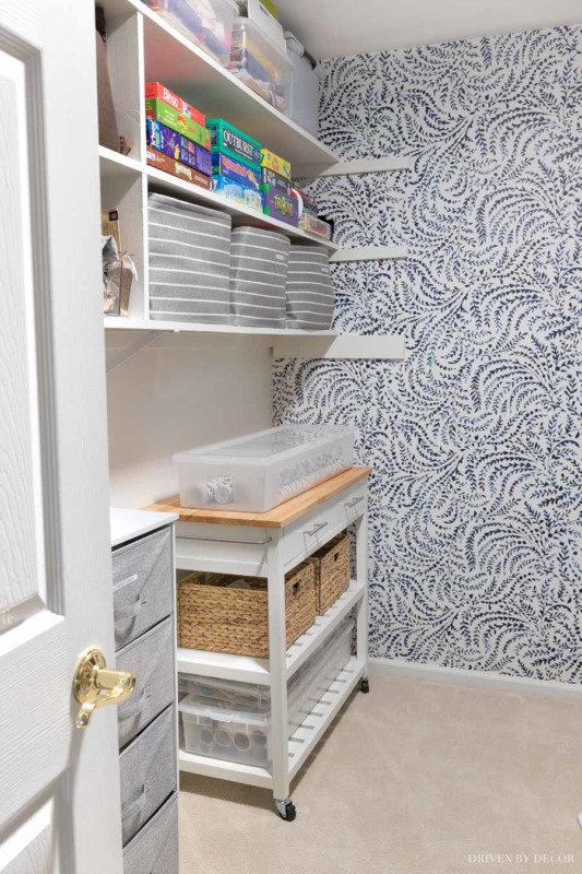 My Organized Gift Wrapping Station! - Driven by Decor