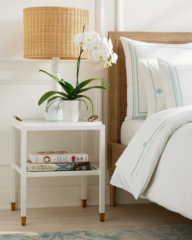 Nightstand Decor Ideas: Simple Tips to Revamp Your Bedside Setup ...